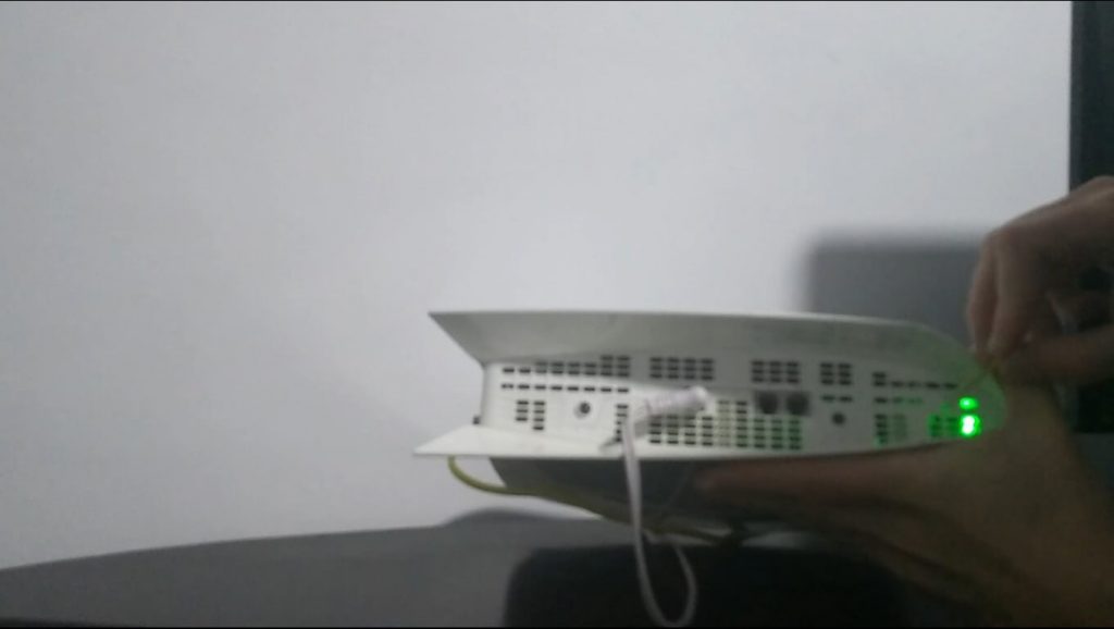 Como resetear Router de Telecentro - Aprende Tutoriales